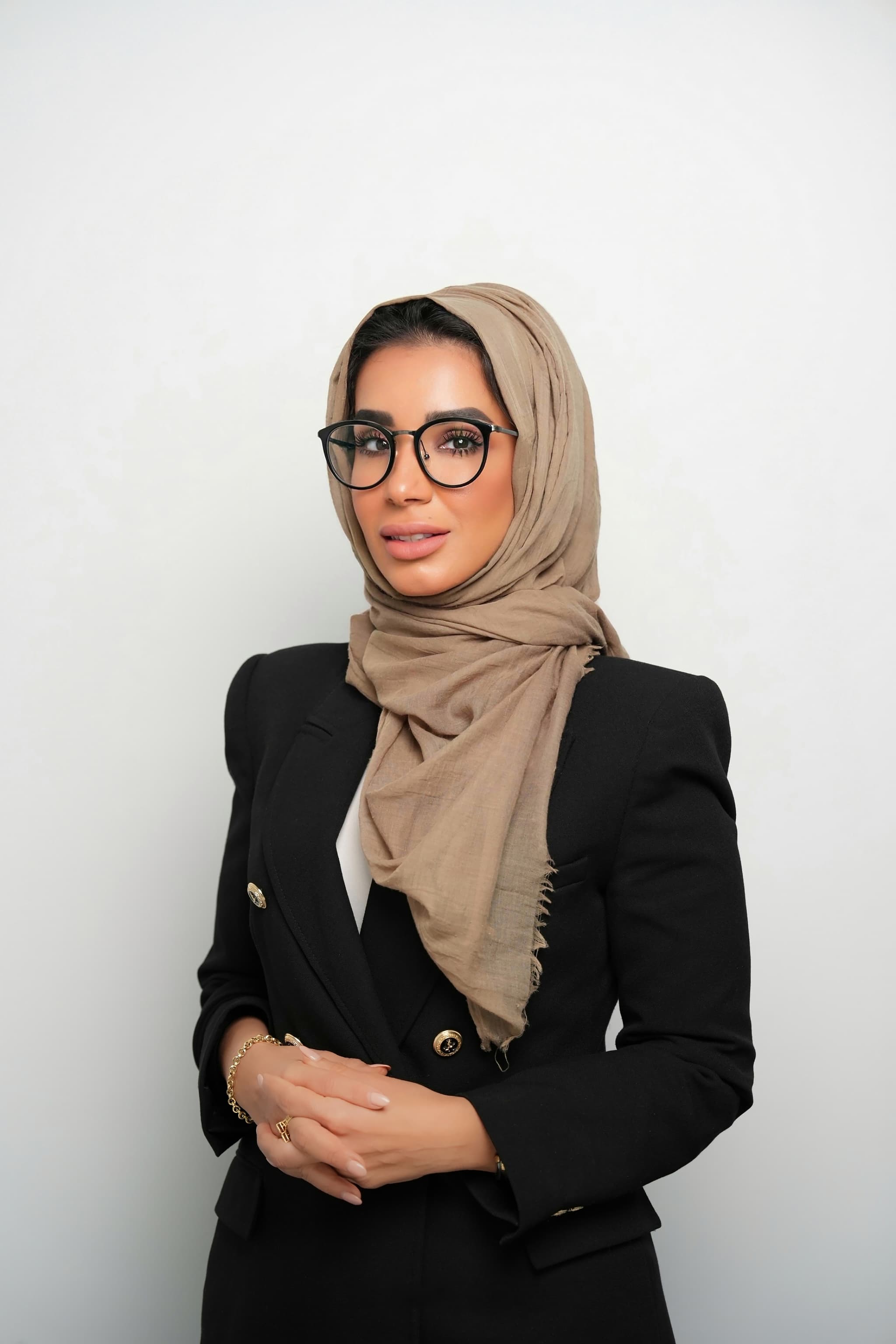 Amlak one | About Us